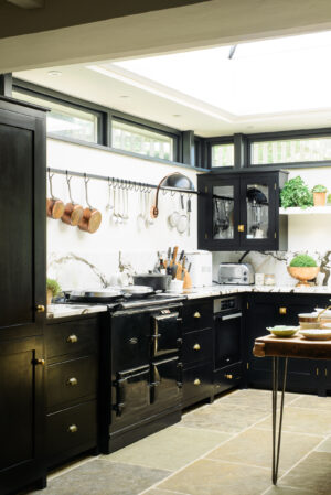L-Shaped Kitchen Tips - The deVOL Journal - deVOL Kitchens